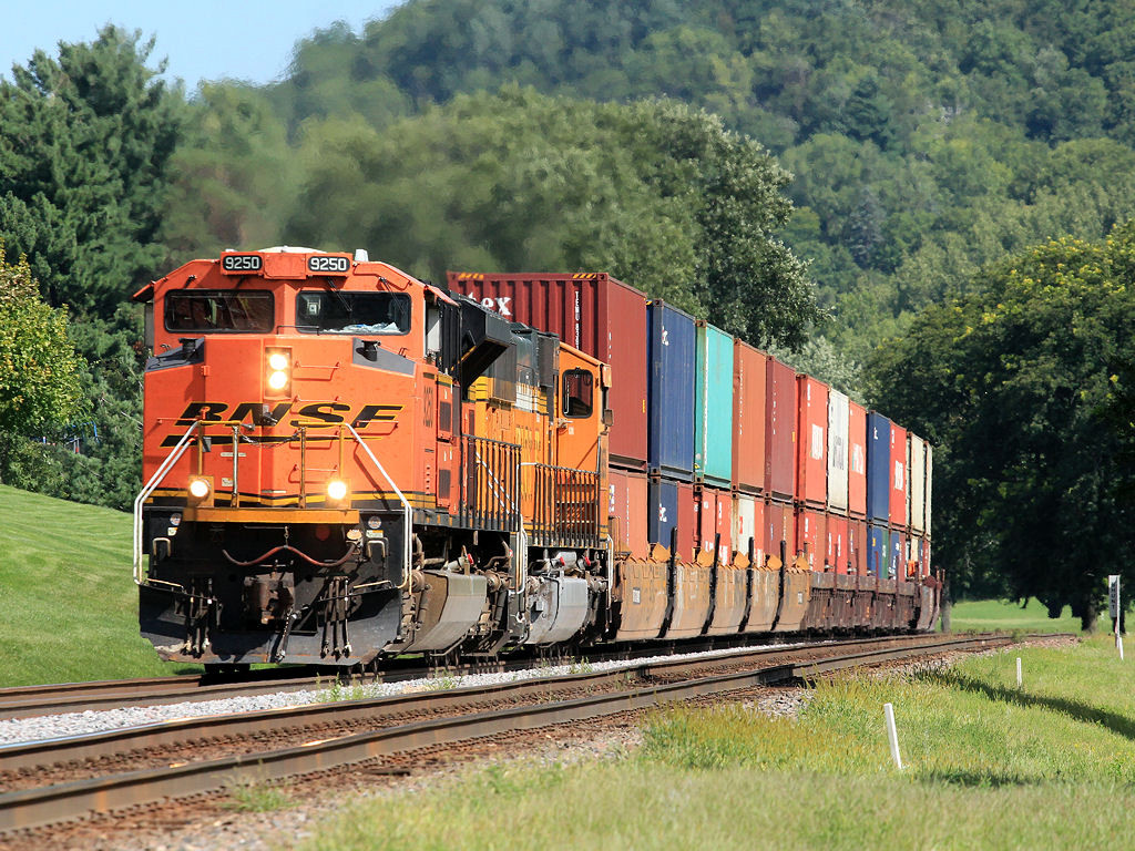 BNSF 9250